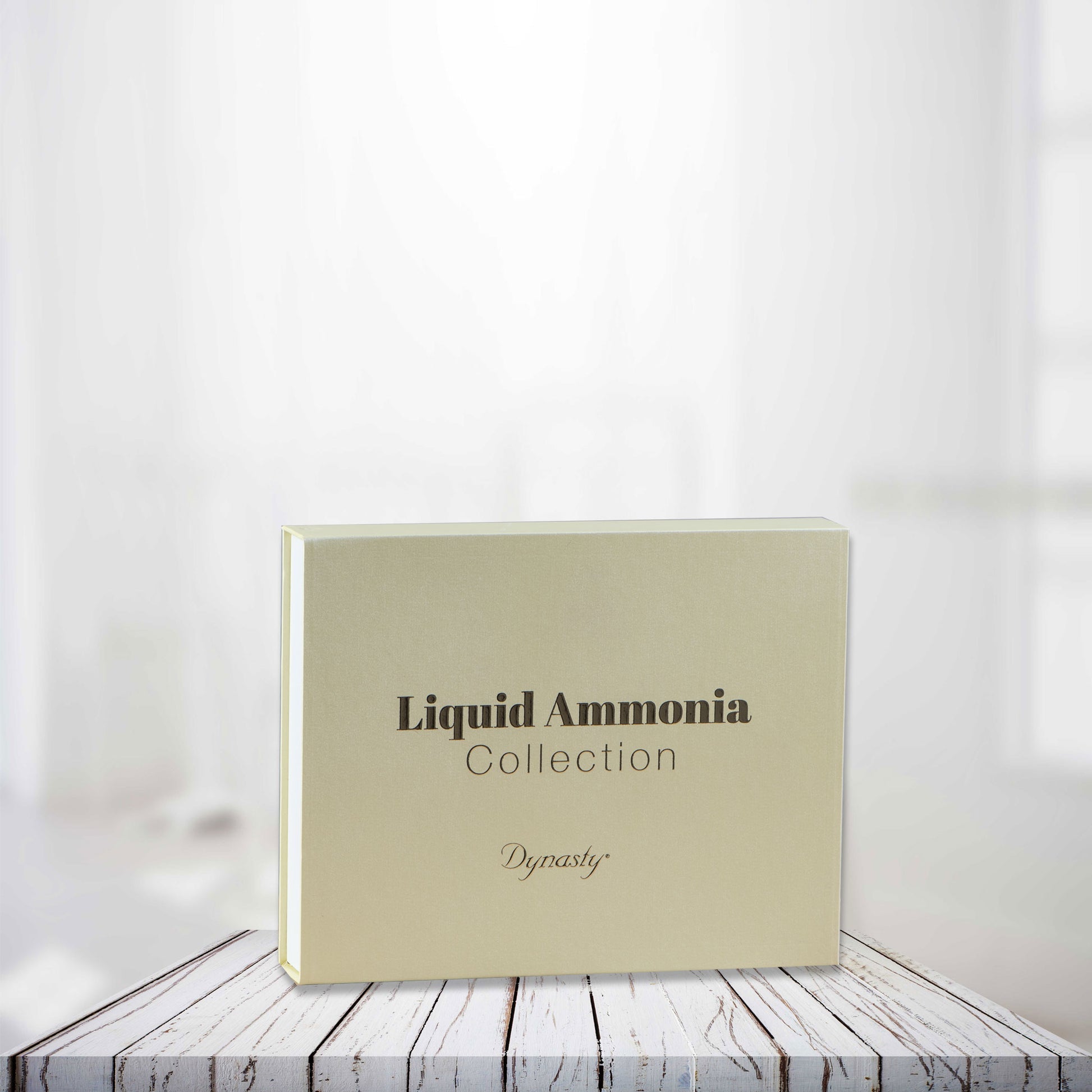 Goldmine by Dynasty Fabrics Men's Unstitched Wash & Wear Suit - White